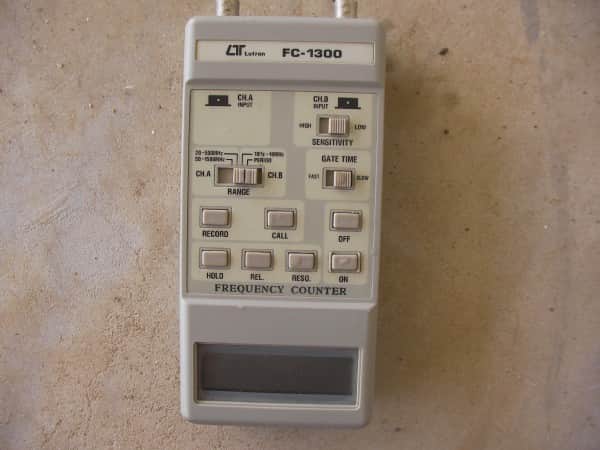 ציוד בדיקה frequency counter fc-1300 -fc-2500