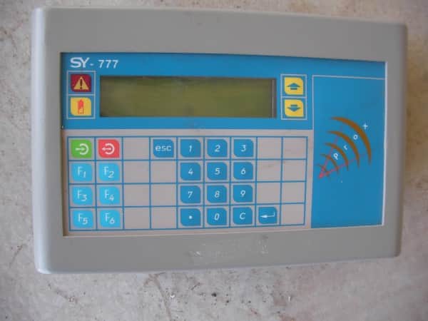 בקר synel sy-777
