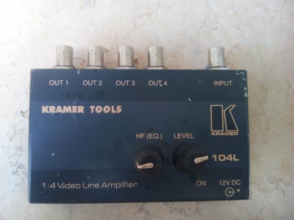 מפצל האודיו kramer tools 104l